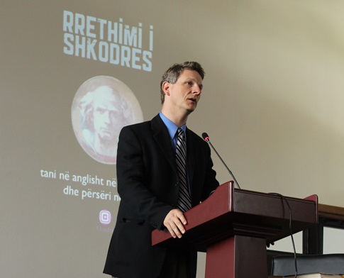 David Hosaflook: Jam krenar që jam shqiptar