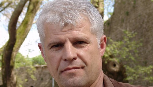 Pëllumb Gorica: Përmes vetes sime