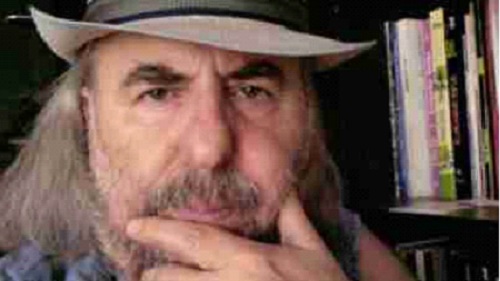 Kalosh Çeliku: Lulekuqja