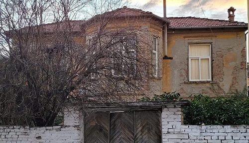 Edison Ypi: Strazimiri Tower